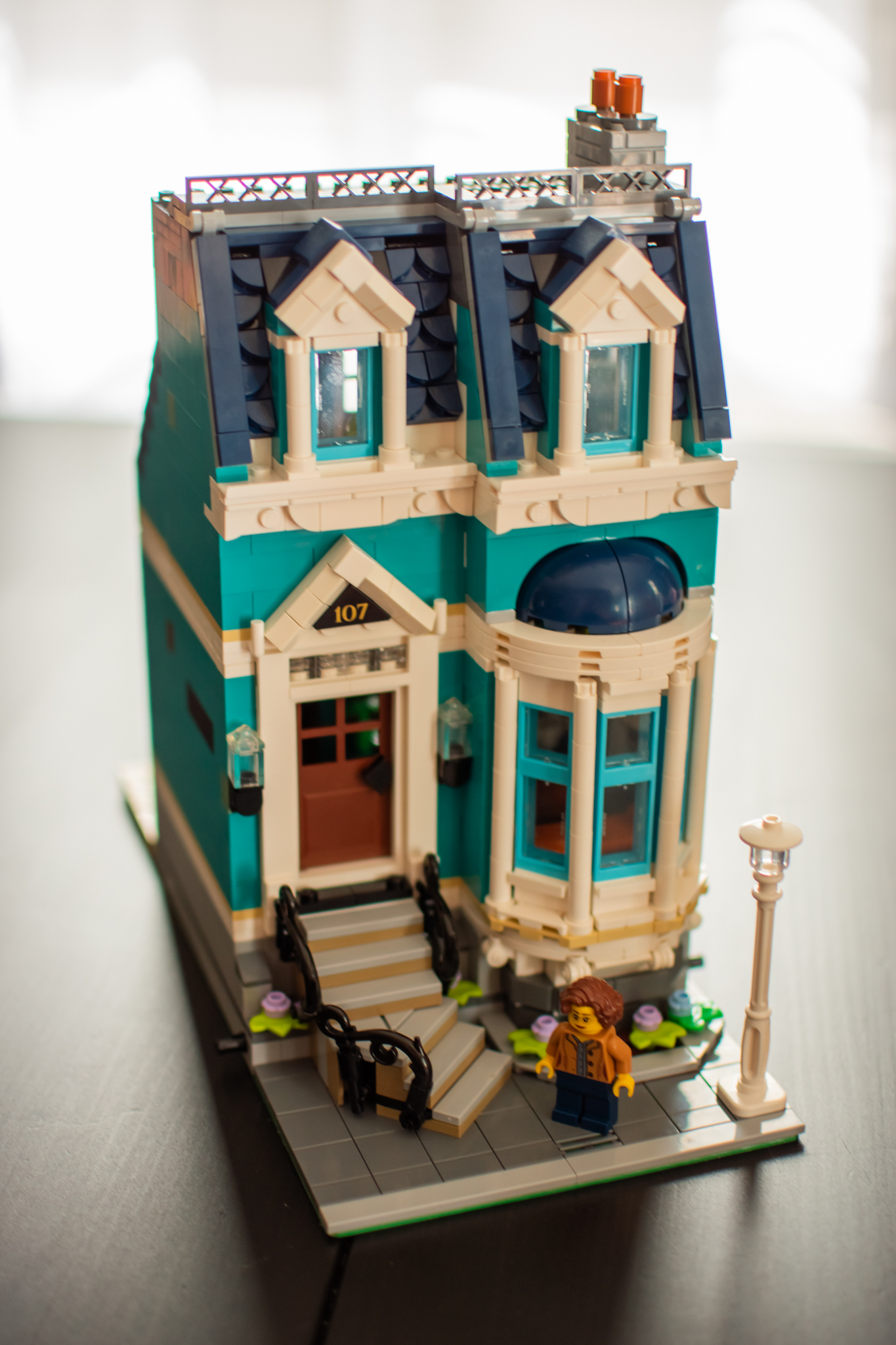 LEGO Review: Creator Expert Bookshop - Learn, Tinker, Build