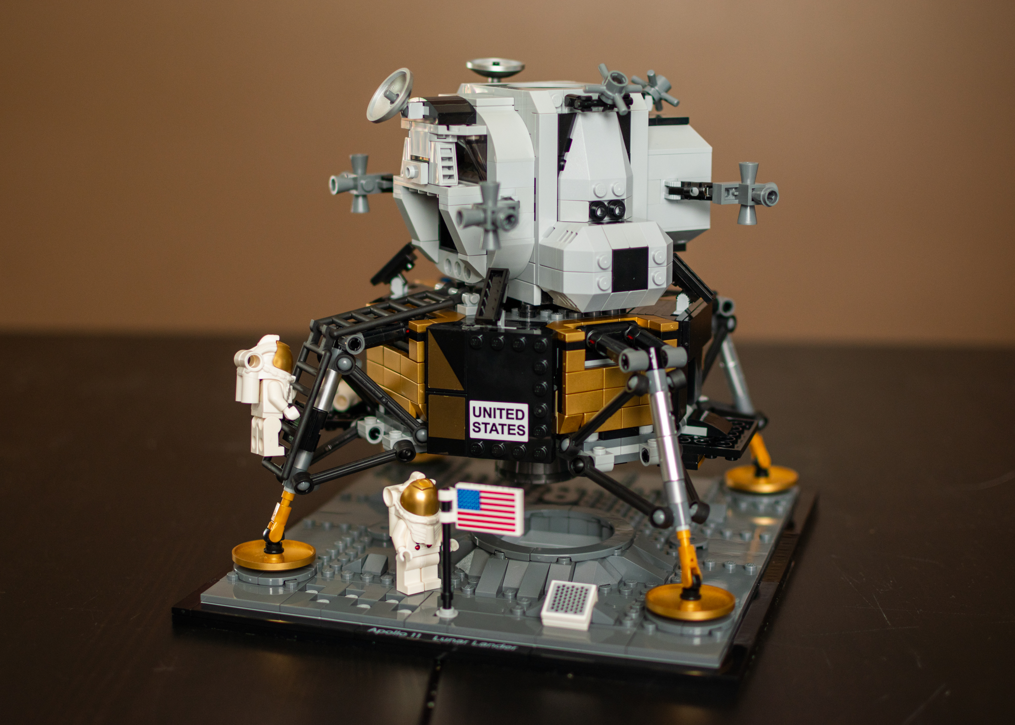 LEGO Review: Creator Expert NASA Apollo 11 Lunar Lander - Learn, Tinker ...